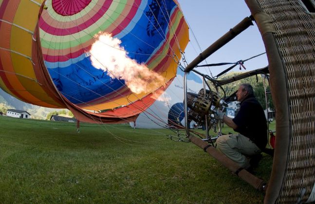 English Word of The Day: Balloon(s) | SpanishDictionary.com Answers